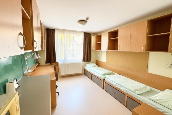 Urbannest Private Hostel Rooms - Budapest