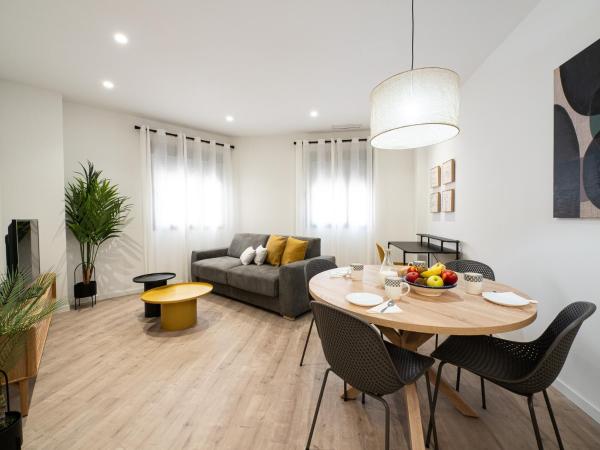 Livemálaga Postigos Suite & Parking - Málaga