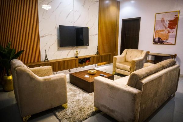 10 Minutes From Airport-luxury One-bed Apartment In Lagos - Nigeria