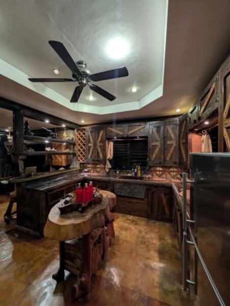 Hillside House Rental - Dumaguete