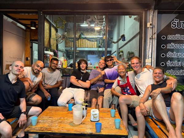 Asleep Hostel - Kanchanaburi