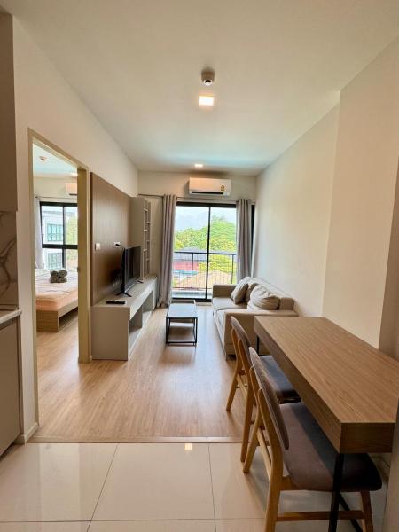 Cozy 1br In Jed Yod -Pool View & Convenience Hub - Wichian Buri District