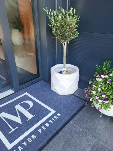 Mayor Pension - Slovakia