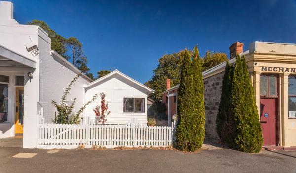 The Malmsbury Nook - Kyneton