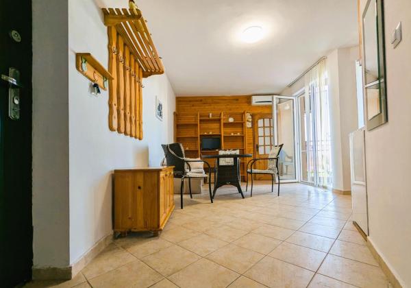 Akrotiri 2br Apartment - Sosopol