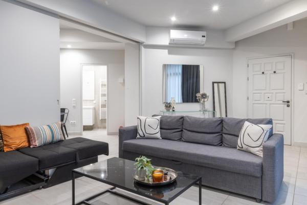 Fantastic Central Athens Suite With Shared Rooftop Deck - Athènes