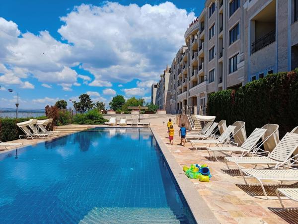 Cosher Gardenia Palace Apt 6 - Pomorie