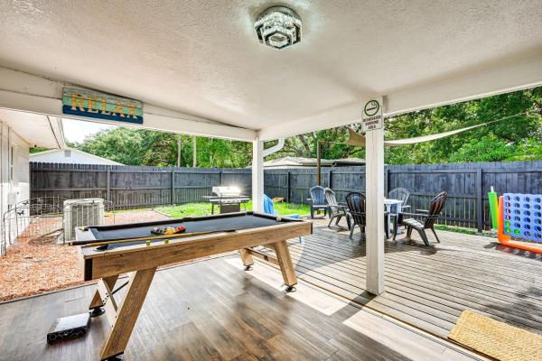 7 Mi To Busch Gardens Lutz Home With Patio! - Land O' Lakes, FL