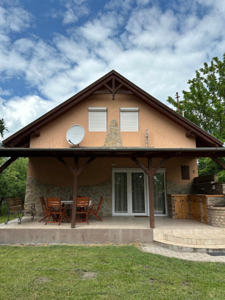 Bozsó Villa - Balatonboglár
