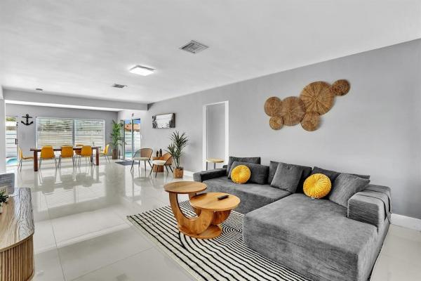 4br Home Heated Pool And Bbq Short Drive Beach! - Dania Beach, FL