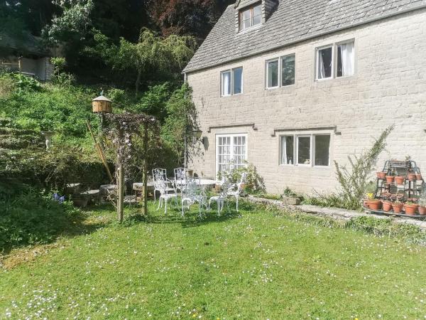 Violet Cottage - Stroud, UK