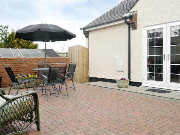 2 Bedroom Accommodation In Caergeiliog, Near Holyhead - Anglesey