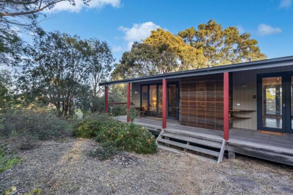 F And E Lakes Escape - East - Paynesville
