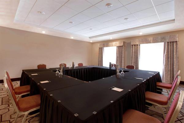 Ramada By Wyndham St Paul Ab - Alberta