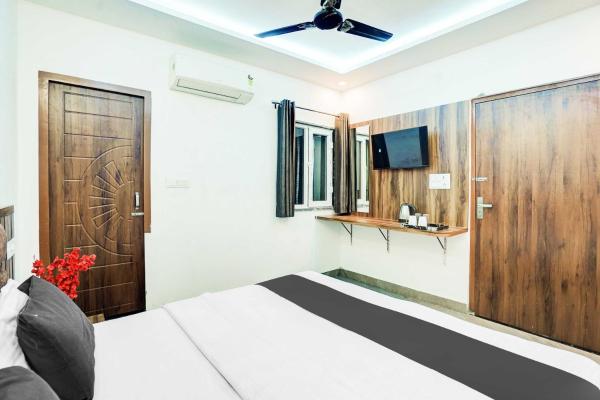 Collection O Sunrakh Road Vrindavan - Vrindavan