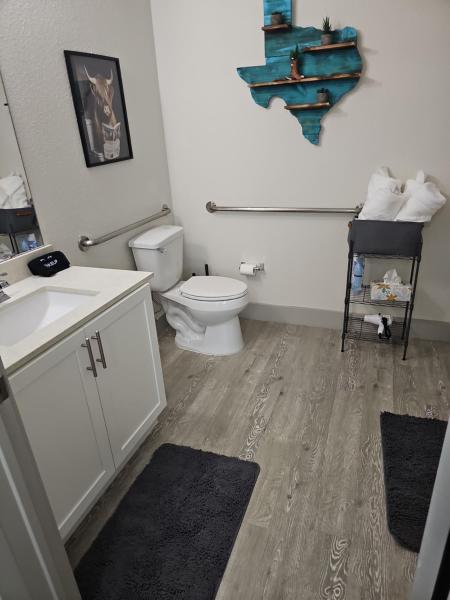 Lone Star Condo Hotel On Riverwalk With Great Views - San Antonio, TX