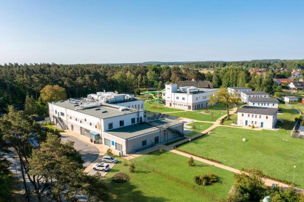 Tui Suneo Kinderresort Ihr Entspannter Familienurlaub Mit Abenteuerspielplatz & Der Längsten Wasserrutsche Im Deutschen Teil Der Insel Usedom - Trassenheide
