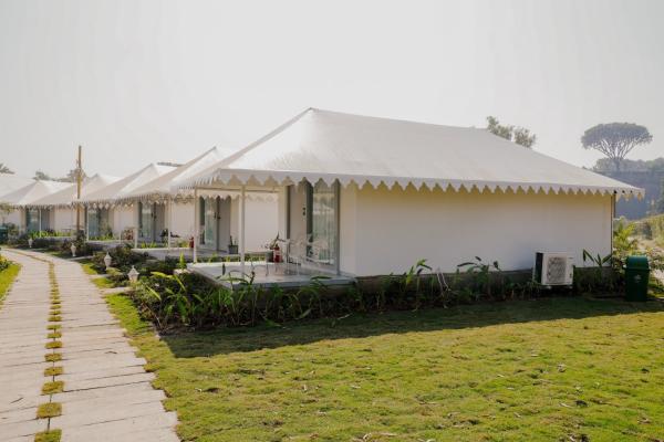 The Fern Seaside Luxurious Tent Resort Daman - Daman