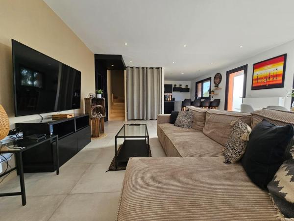 4 Chambres - 200m2 - Parking - Jardin - Oullins