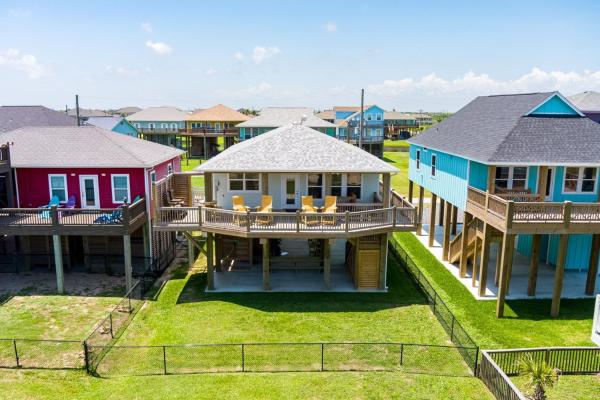 Breeze Easy Home - Crystal Beach, TX