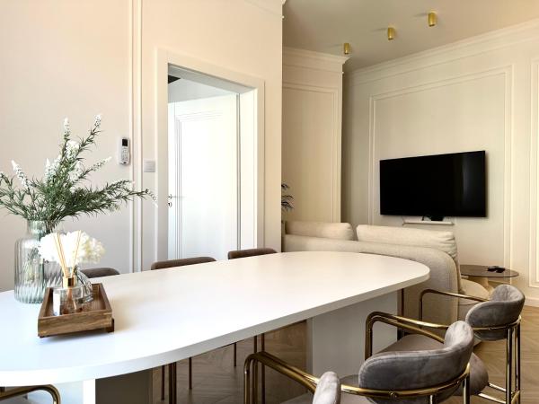 ÅšWidnicka Apartment - 200m Main Square - Self Check-in 20h - Breslau