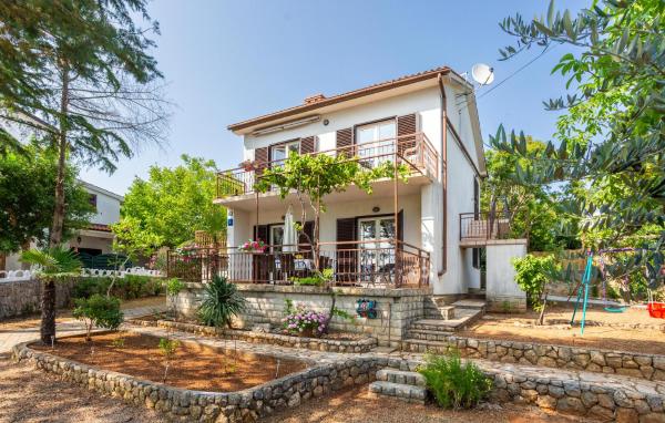 1 Bedroom Nice Apartment In Pinezici - Krk