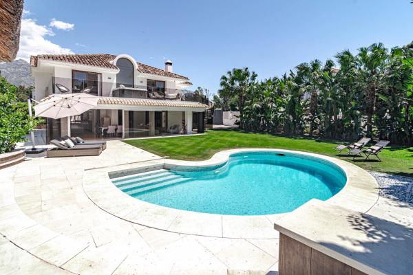 Villa Nottingham: Stunning Private Villa - Marbella