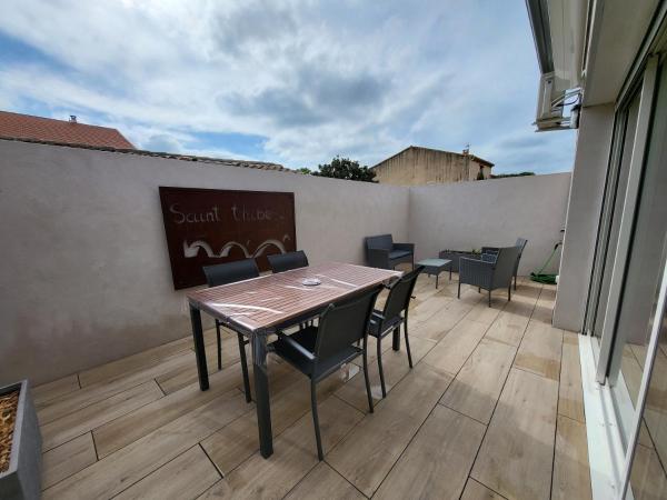 Location Saisonnière à Saint-thibéry - Appartement 88 M2 Avec Terrasse Et Garage - Pézenas