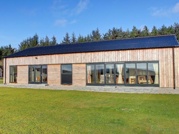 Phils House - Loch Shin