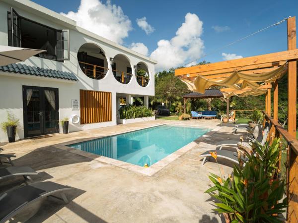 The Serene House Bed & Breakfast - Luquillo