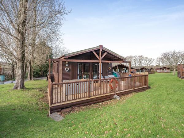 Green Poplars - Hampshire