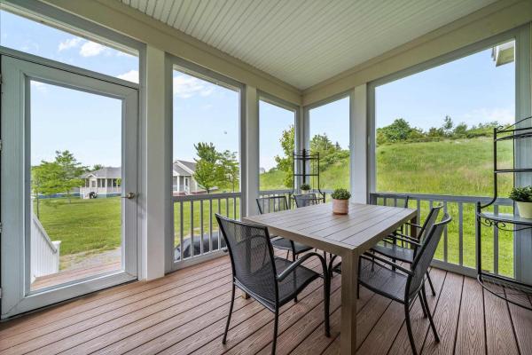 33 Butternut - Sand Banks