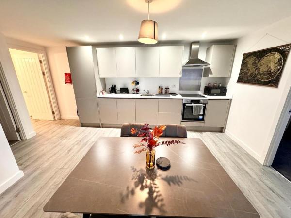 Stunning 2 Bedroom Apartment In Billingham! - Stockton-on-Tees