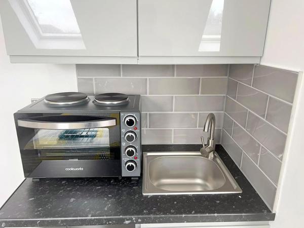 Modern 8 Bedroom House In South London - Londen