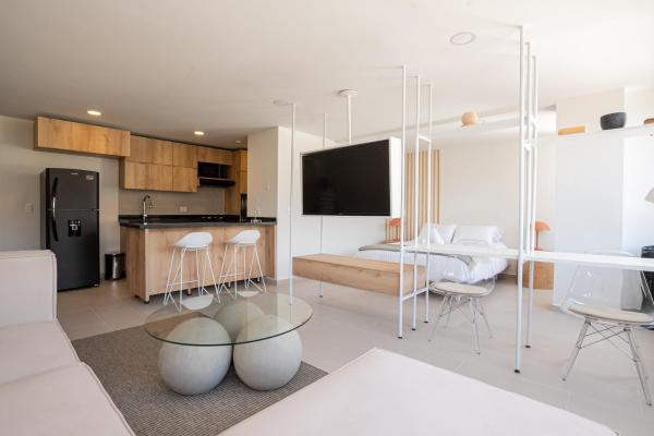 Elegant Apt In Laureles The Best Area In Medellin - Medellín