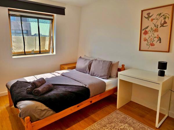 Charming Cambridge Apartment Retreat - Cambridge