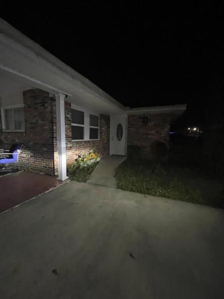 Adorable, Perfect Cozy Home - Slidell, LA