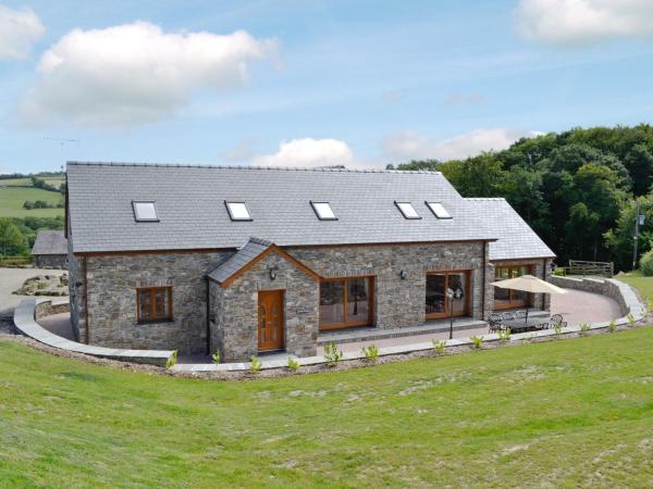 5 Bedroom Accommodation In Mydroilyn, Near Aberaeron - Aberaeron