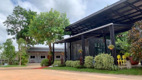โรงแรมอีสานอินน์ ยโสธร - Easarninn Yasothorn - Roi Et