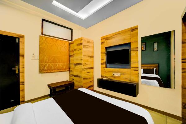 Hotel O Vrindavan Palace Colony - Indore