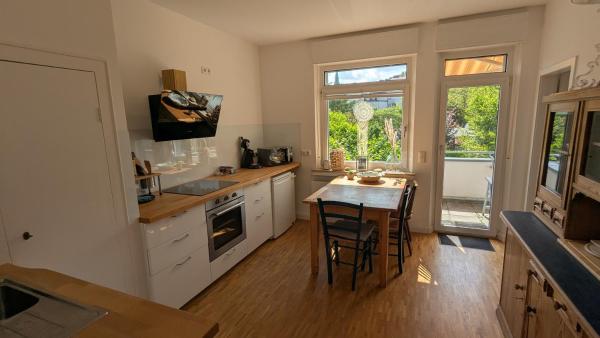 Helle Ferienwohnung Aachen Süd - アーヘン