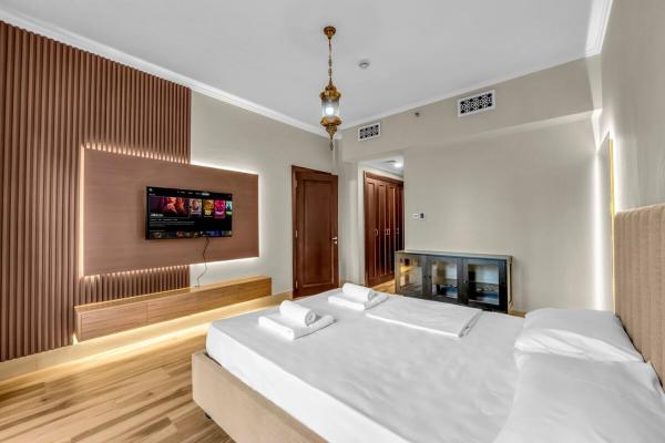 Front Burj Khalifa 2br In Old Town Community -