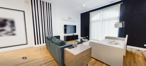 Vogue Bucktown 4 Bd 2 Ba - 시카고