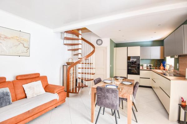 Appart Atypique Avec 1 Ch Avec Terrasse à Bompard - Marseille