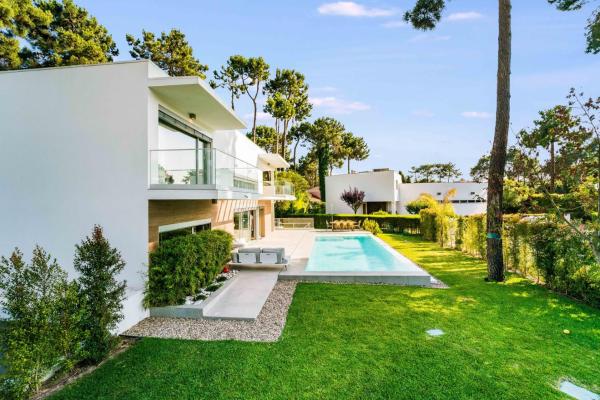 Luxury 4br Villa W/ Pool & Cinema Golf | By Airnest - Costa da Caparica
