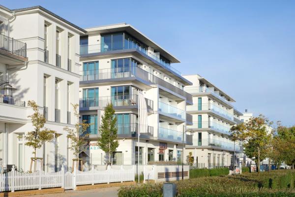 Seetelhotel Kaiserstrand Beachhotel Das Lifestyle-hotel Direkt Am Strand - Heringsdorf