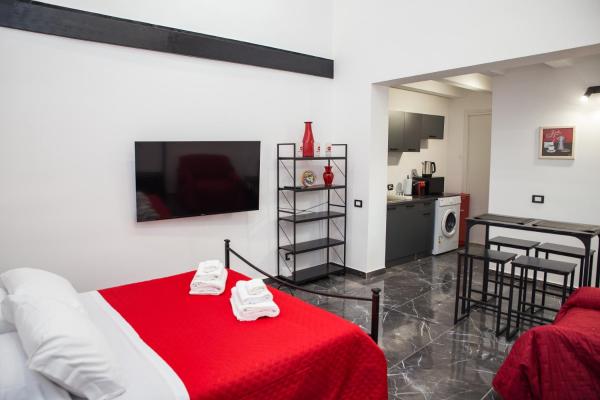 3 Rooms Catania - Vulcano Bright Independent Studio Apartment - Catánia