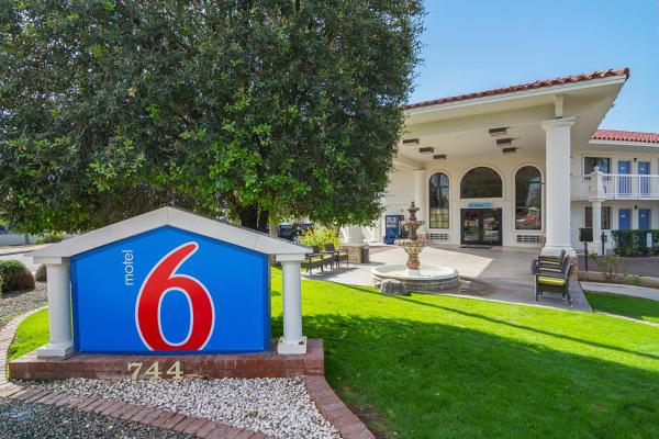 Motel 6 Chandler, Az - Phoenix, AZ