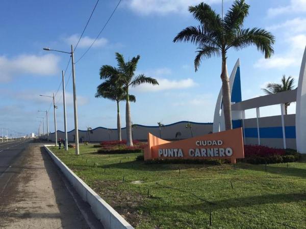 Se Alquila Acogedora Villa En Urb Punta Carnero Salinas Ecuador - Ecuador