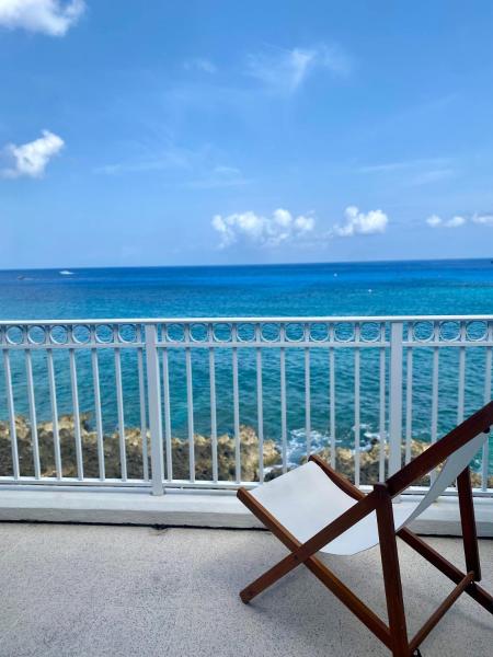 New Oceanfront Condo In George Town - Cayman Islands